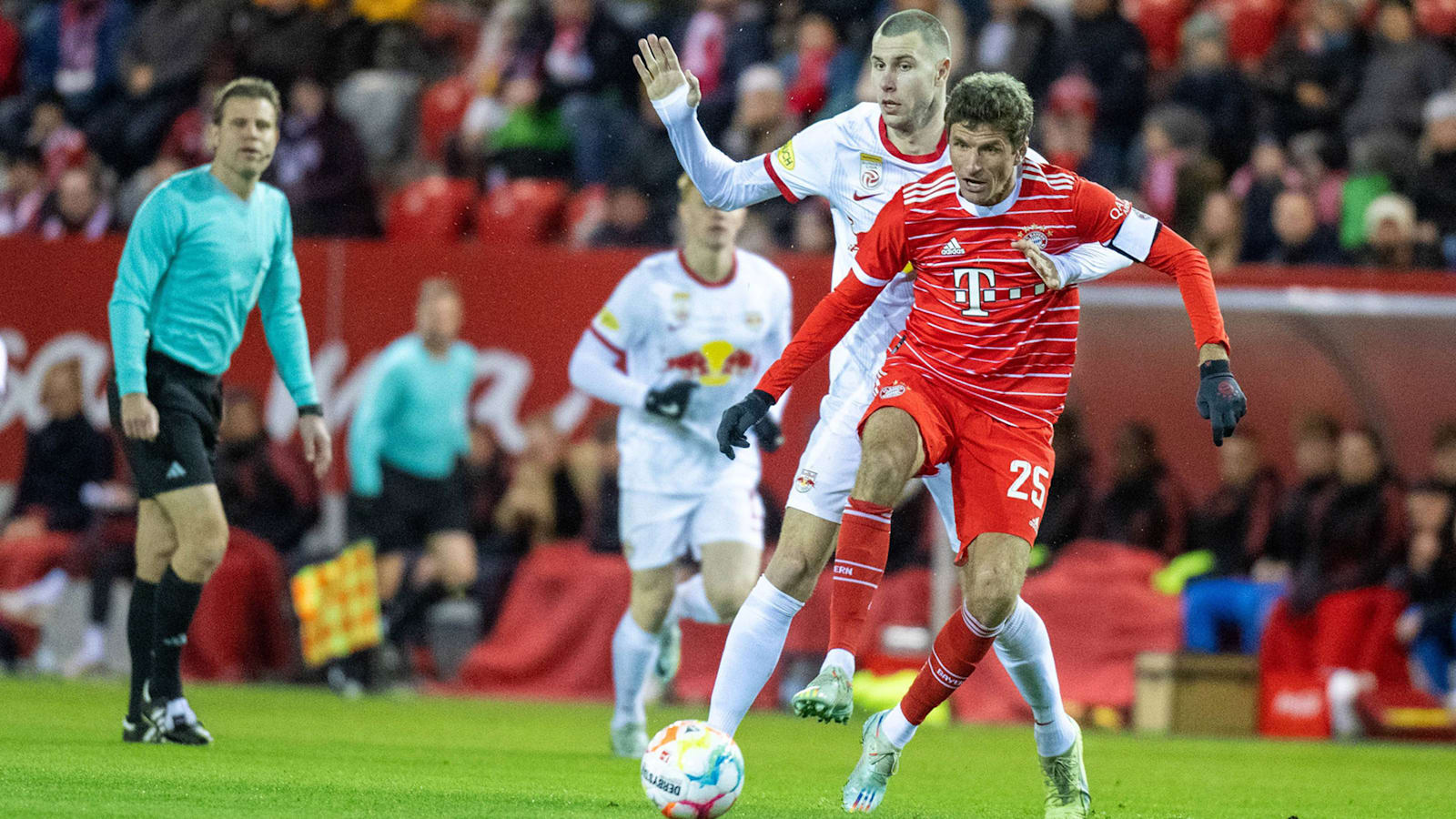 Full match video: Bayern vs. Red Bull Salzburg